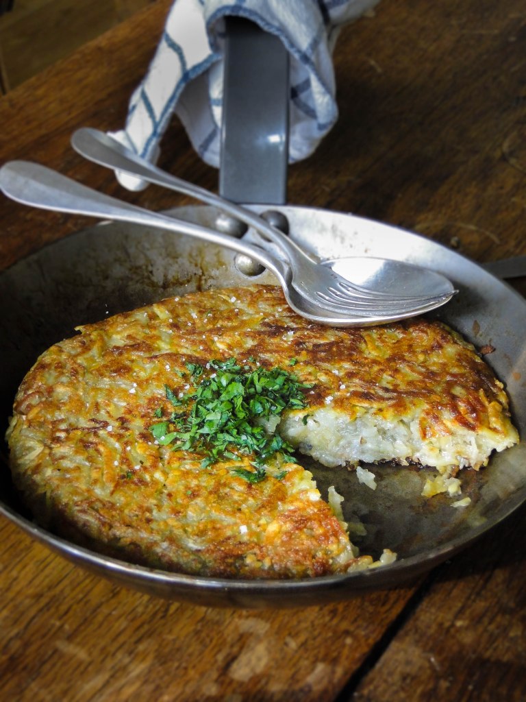 Rösti (Swiss potato cake)